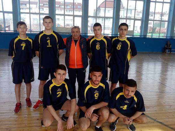 Средно училище Св Св Кирил и Методий гр Две могили Галерия